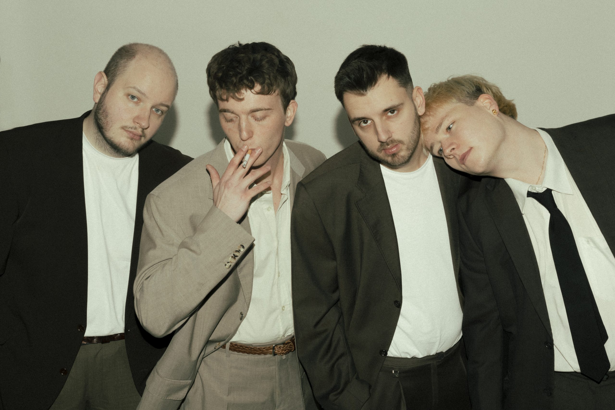 Community Promotion » Mit „boy“ kündigen DOTE ihr Debütalbum „feelings“ an